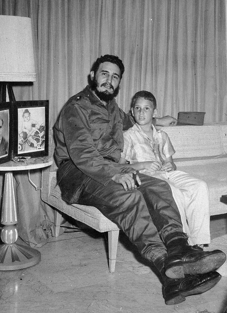 Fidel Castro's son commits suicide, Cuba's government says
